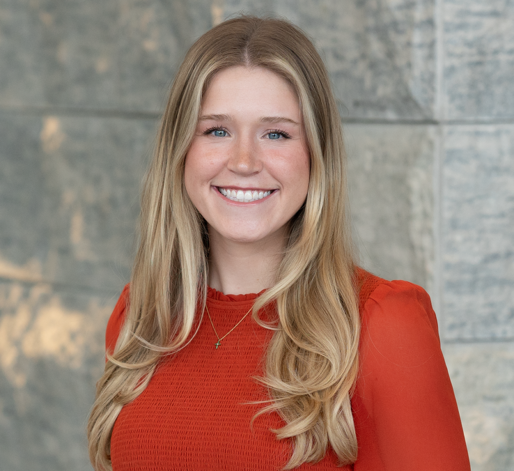 Alexa O’Mary | Team | Endeavor Real Estate Group